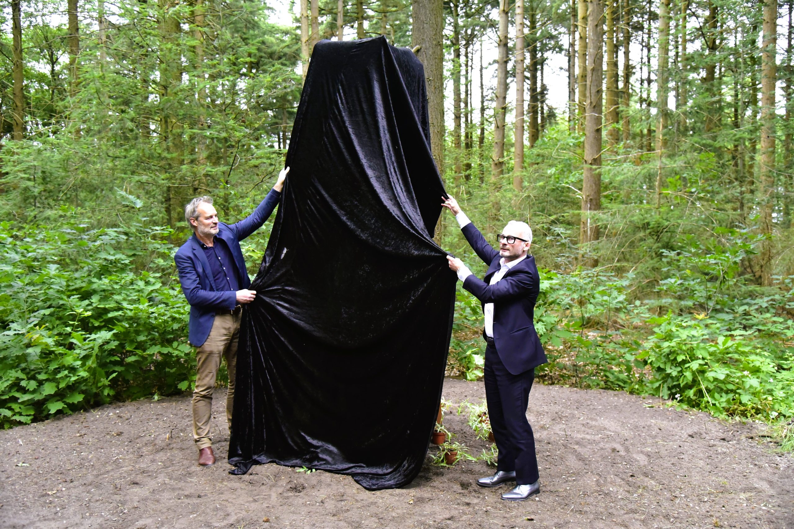 Onthulling eerste kunstwerk van kunstroute op Levendig Landgoed Huize Padua